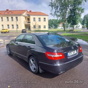 Melns Mercedes-Benz E-Class 2012 Tallina, ar dzinēja tilpumu 1.80 L un nobraukumu 70 tūkst. km par 19000 €, foto 3 vietnē AUTOMOTO.COM.LV