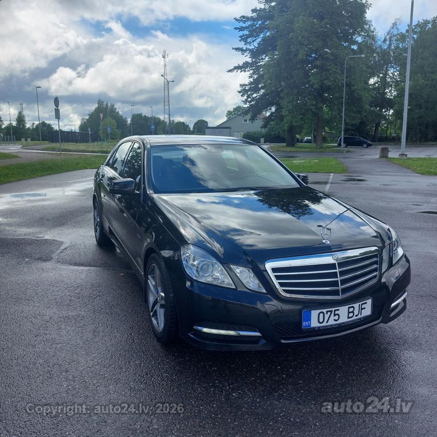 Melns Mercedes-Benz E-Class 2012 Tallina, ar dzinēja tilpumu 1.80 L un nobraukumu 70 tūkst. km par 19000 €, foto 5 vietnē AUTOMOTO.COM.LV