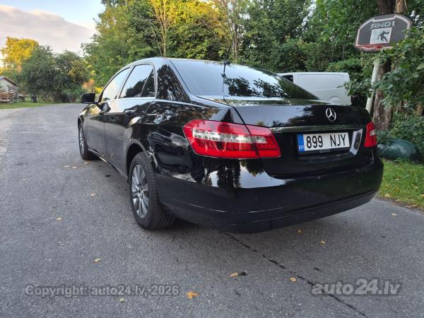 Melns Mercedes-Benz E-Class 2012 Saku, ar dzinēja tilpumu 2.10 L un nobraukumu 0 tūkst. km par 8400 €, foto 5 vietnē AUTOMOTO.COM.LV