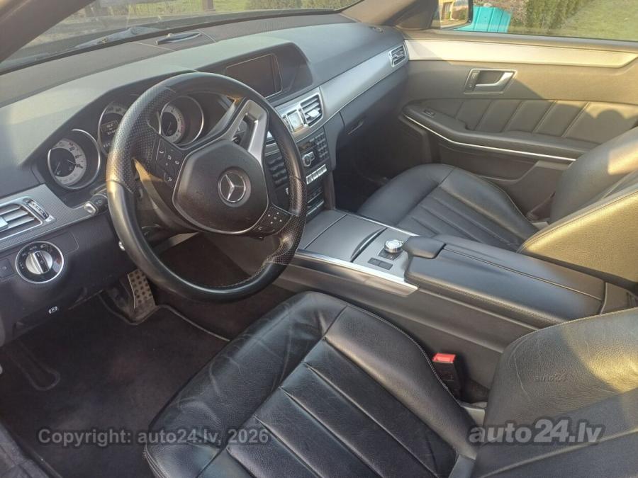 Black Mercedes-Benz E-Class 2013 in Paide, with an engine capacity of 2.10 L and mileage of 300 thousand km for 8500 €, photo 5 on AUTOMOTO.COM.LV