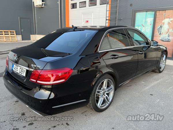 Melns Mercedes-Benz E-Class 2013 Kuresāre, ar dzinēja tilpumu 3.00 L un nobraukumu 200 tūkst. km par 14999 €, foto 5 vietnē AUTOMOTO.COM.LV