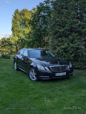 Melns Mercedes-Benz E-Class 2013 Tallina, ar dzinēja tilpumu 3.00 L un nobraukumu 290 tūkst. km par 8500 €, foto  vietnē AUTOMOTO.COM.LV