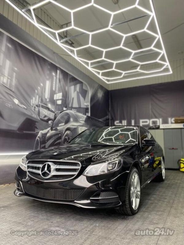Melns Mercedes-Benz E-Class 2014 Tallina, ar dzinēja tilpumu 2.10 L un nobraukumu 160 tūkst. km par 17500 €, foto 3 vietnē AUTOMOTO.COM.LV