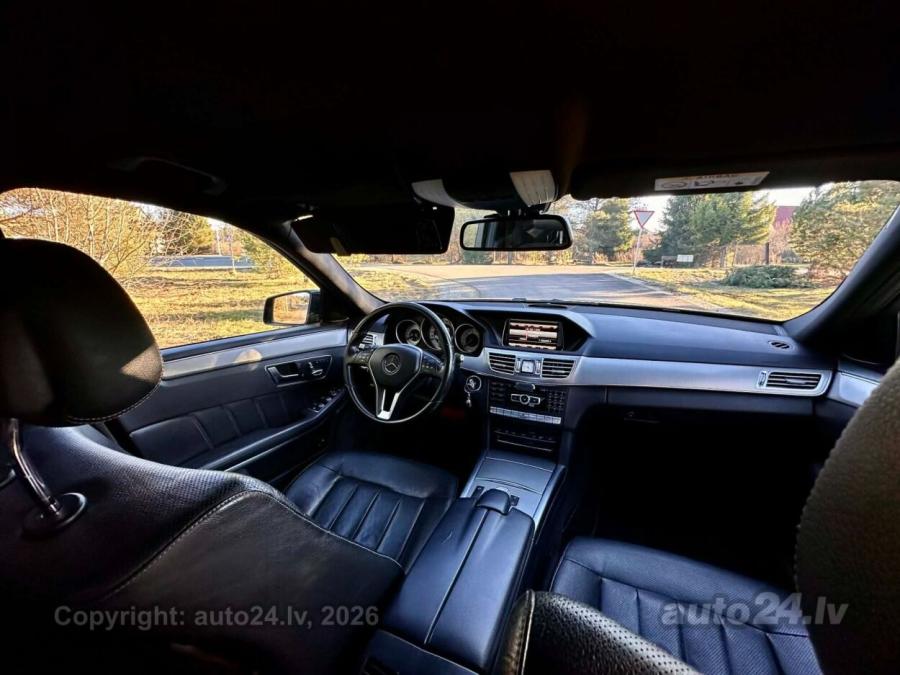 Black Mercedes-Benz E-Class 2014 in Tallinn, with an engine capacity of 2.10 L and mileage of 328 thousand km for 14500 €, photo 7 on AUTOMOTO.COM.LV