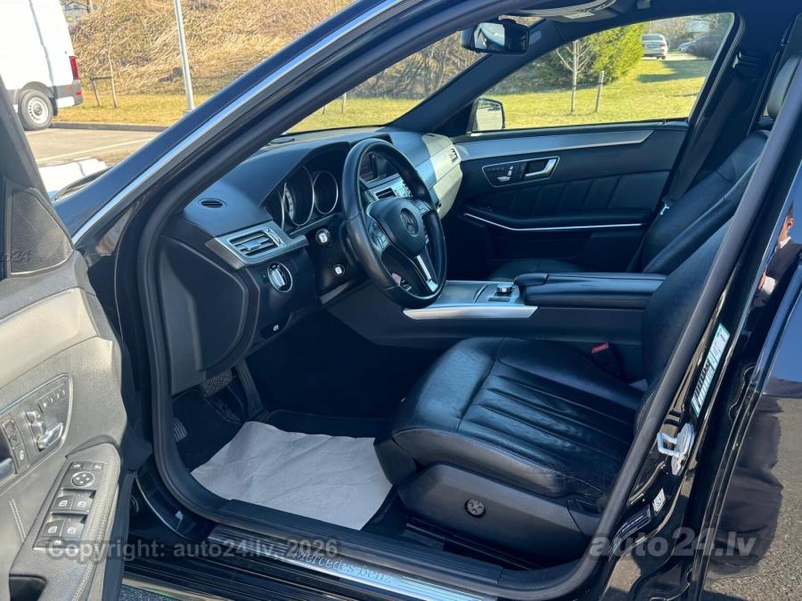Black Mercedes-Benz E-Class 2014 in Tallinn, with an engine capacity of 2.10 L and mileage of 330 thousand km for 9990 €, photo 12 on AUTOMOTO.COM.LV