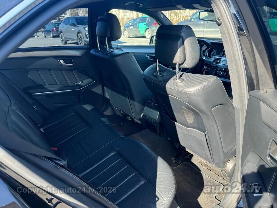 Black Mercedes-Benz E-Class 2014 in Tallinn, with an engine capacity of 2.10 L and mileage of 330 thousand km for 9990 €, photo 15 on AUTOMOTO.COM.LV
