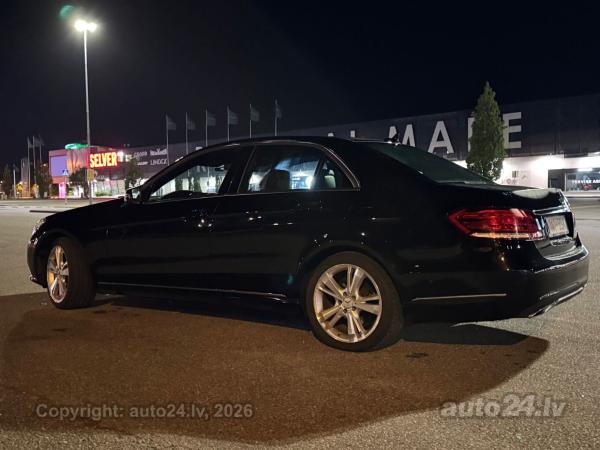 Mercedes-Benz E-Class 2014 Tallina vietnē Melns Mercedes-Benz E-Class 2014 Tallina, ar dzinēja tilpumu 2.10 L un nobraukumu 176 tūkst. km par 14299 €, foto 4 vietnē AUTOMOTO.COM.LV