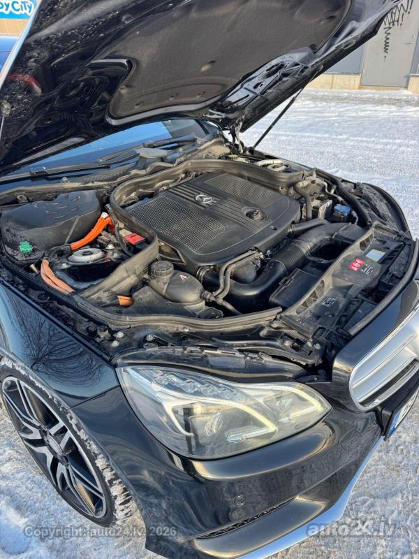 Melns Mercedes-Benz E-Class 2015 Tallina, ar dzinēja tilpumu 2.10 L un nobraukumu 258 tūkst. km par 9500 €, foto 11 vietnē AUTOMOTO.COM.LV