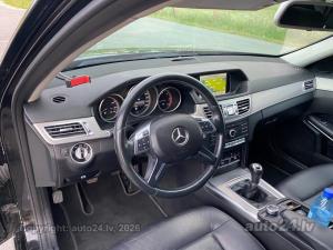 Black Mercedes-Benz E-Class 2015 in Tallinn, with an engine capacity of 2.10 L and mileage of 172 thousand km for 8500 €, photo 17 on AUTOMOTO.COM.LV