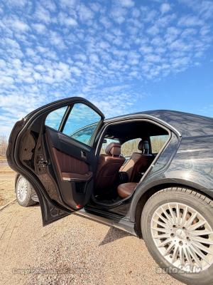 Black Mercedes-Benz E-Class 2015 in Parnu, with an engine capacity of 2.10 L and mileage of 439 thousand km for 7500 €, photo 13 on AUTOMOTO.COM.LV