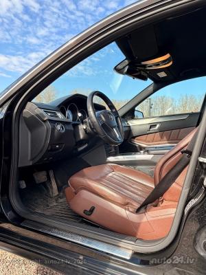 Black Mercedes-Benz E-Class 2015 in Parnu, with an engine capacity of 2.10 L and mileage of 439 thousand km for 7500 €, photo 15 on AUTOMOTO.COM.LV