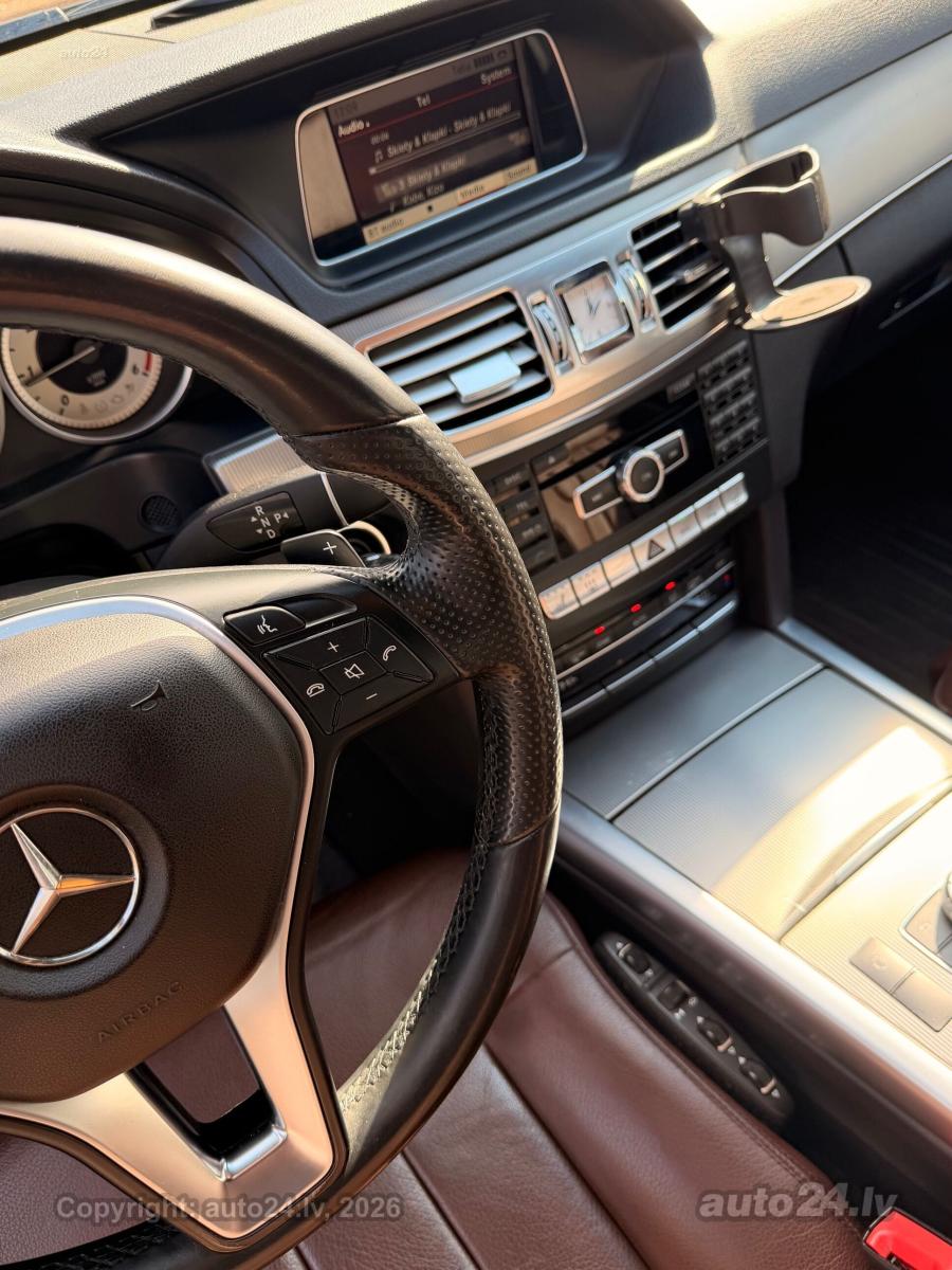 Black Mercedes-Benz E-Class 2015 in Parnu, with an engine capacity of 2.10 L and mileage of 439 thousand km for 7500 €, photo 18 on AUTOMOTO.COM.LV