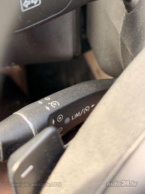 Black Mercedes-Benz E-Class 2015 in Parnu, with an engine capacity of 2.10 L and mileage of 439 thousand km for 7500 €, photo 24 on AUTOMOTO.COM.LV