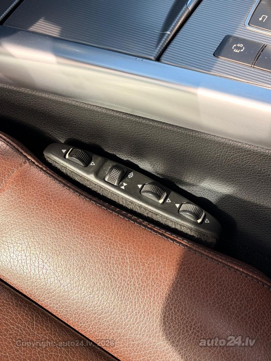Black Mercedes-Benz E-Class 2015 in Parnu, with an engine capacity of 2.10 L and mileage of 439 thousand km for 7500 €, photo 26 on AUTOMOTO.COM.LV