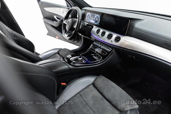 Melns Mercedes-Benz E-Class 2016 Tallina, ar dzinēja tilpumu 2.00 L un nobraukumu 328 tūkst. km par 20999 €, foto 11 vietnē AUTOMOTO.COM.LV