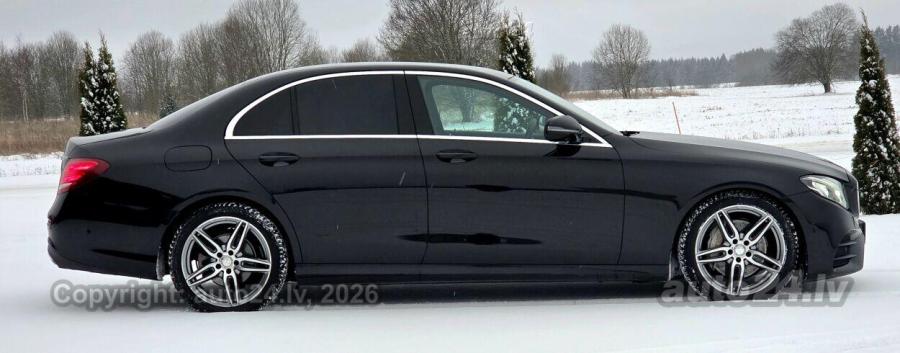 Melns Mercedes-Benz E-Class 2016 Tallina, ar dzinēja tilpumu 2.00 L un nobraukumu 216 tūkst. km par 23900 €, foto 5 vietnē AUTOMOTO.COM.LV