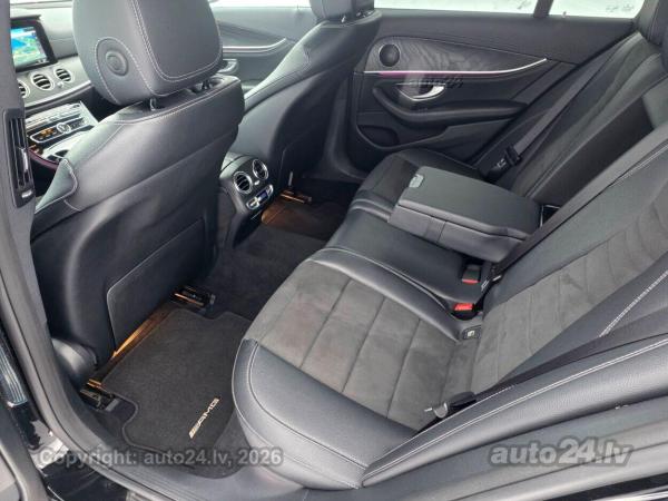 Melns Mercedes-Benz E-Class 2016 Tallina, ar dzinēja tilpumu 2.00 L un nobraukumu 216 tūkst. km par 23900 €, foto 11 vietnē AUTOMOTO.COM.LV