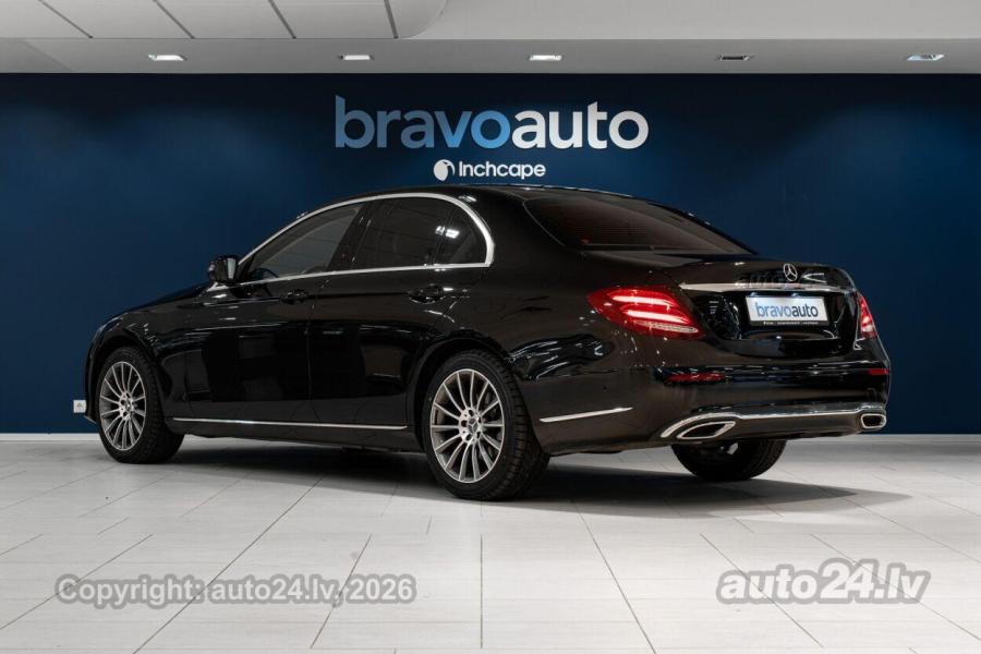 Black Mercedes-Benz E-Class 2016 in Tallinn, with an engine capacity of 2.00 L and mileage of 197 thousand km for 21990 €, photo 4 on AUTOMOTO.COM.LV