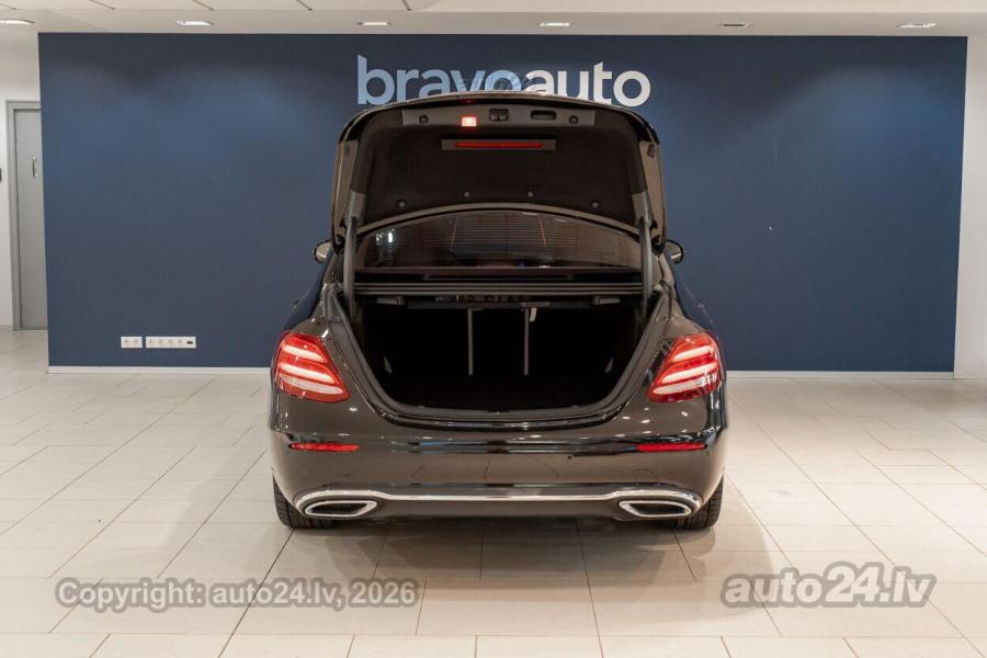 Black Mercedes-Benz E-Class 2016 in Tallinn, with an engine capacity of 2.00 L and mileage of 197 thousand km for 21990 €, photo 20 on AUTOMOTO.COM.LV