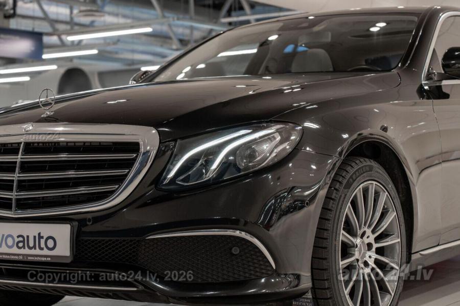 Black Mercedes-Benz E-Class 2016 in Tallinn, with an engine capacity of 2.00 L and mileage of 197 thousand km for 21990 €, photo 22 on AUTOMOTO.COM.LV