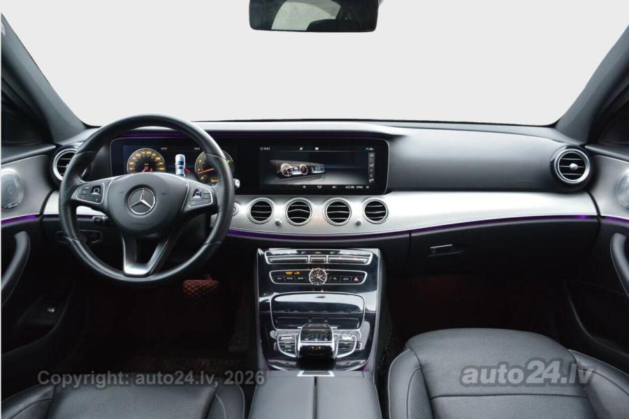 Melns Mercedes-Benz E-Class 2016 Tallina, ar dzinēja tilpumu 3.50 L un nobraukumu 110 tūkst. km par 27999 €, foto 11 vietnē AUTOMOTO.COM.LV