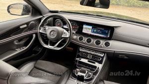 Black Mercedes-Benz E-Class 2016 in Voru, with an engine capacity of 2.00 L and mileage of 217 thousand km for 21900 €, photo 12 on AUTOMOTO.COM.LV