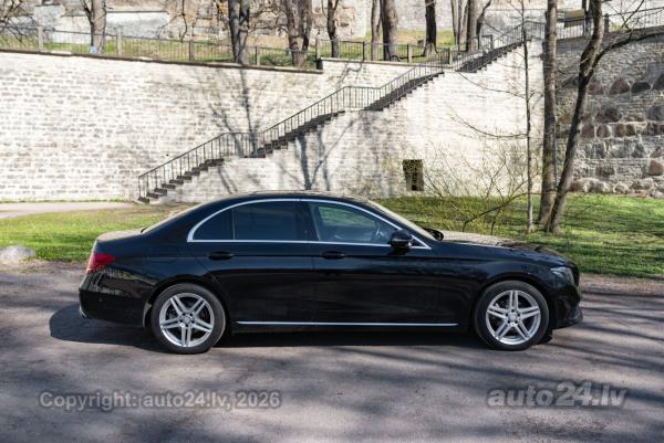 Melns Mercedes-Benz E-Class 2016 Tallina, ar dzinēja tilpumu 2.00 L un nobraukumu 189 tūkst. km par 17890 €, foto 9 vietnē AUTOMOTO.COM.LV