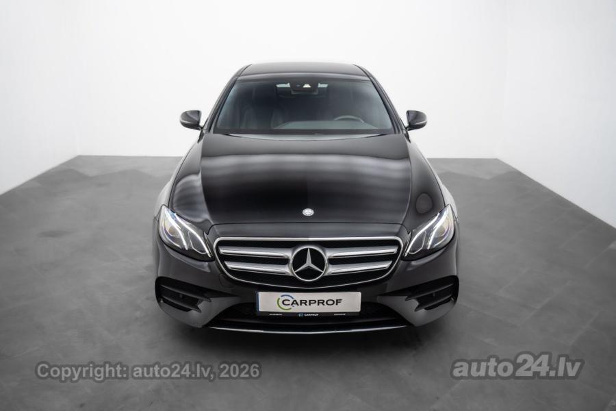 Melns Mercedes-Benz E-Class 2016 Tallina, ar dzinēja tilpumu 2.00 L un nobraukumu 238 tūkst. km par 19999 €, foto 3 vietnē AUTOMOTO.COM.LV