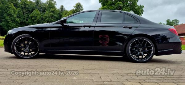 Melns Mercedes-Benz E-Class 2016 Tartu, ar dzinēja tilpumu 2.00 L un nobraukumu 211 tūkst. km par 22400 €, foto 7 vietnē AUTOMOTO.COM.LV