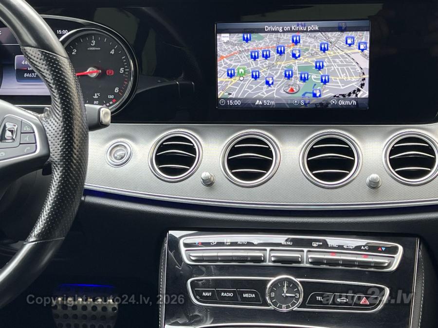 Melns Mercedes-Benz E-Class 2016 Tallina, ar dzinēja tilpumu 2.00 L un nobraukumu 85 tūkst. km par 27900 €, foto 12 vietnē AUTOMOTO.COM.LV