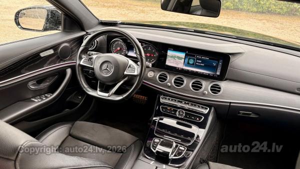 Black Mercedes-Benz E-Class 2016 in Tallinn, with an engine capacity of 2.00 L and mileage of 217 thousand km for 21900 €, photo 7 on AUTOMOTO.COM.LV