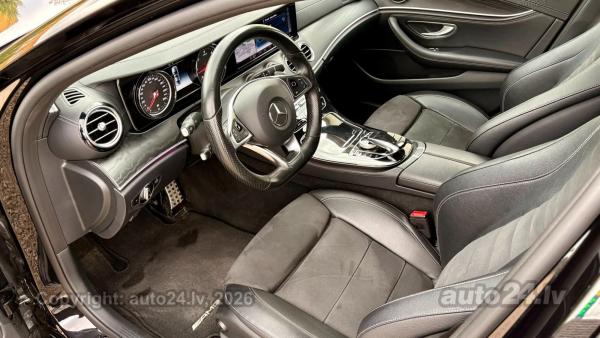 Black Mercedes-Benz E-Class 2016 in Tallinn, with an engine capacity of 2.00 L and mileage of 217 thousand km for 21900 €, photo 10 on AUTOMOTO.COM.LV
