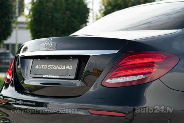 Black Mercedes-Benz E-Class 2016 in Tartu, with an engine capacity of 2.00 L and mileage of 105 thousand km for 25500 €, photo 8 on AUTOMOTO.COM.LV