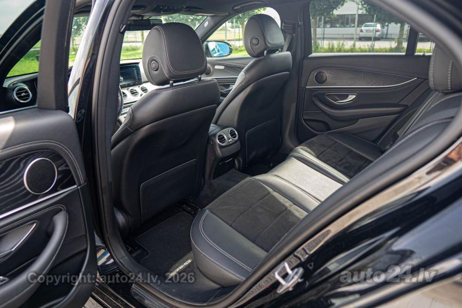 Melns Mercedes-Benz E-Class 2016 Tartu, ar dzinēja tilpumu 2.00 L un nobraukumu 105 tūkst. km par 25500 €, foto 18 vietnē AUTOMOTO.COM.LV