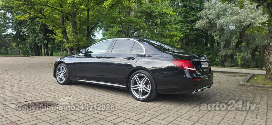 Melns Mercedes-Benz E-Class 2016 Tallina, ar dzinēja tilpumu 3.00 L un nobraukumu 205 tūkst. km par 25000 €, foto 9 vietnē AUTOMOTO.COM.LV