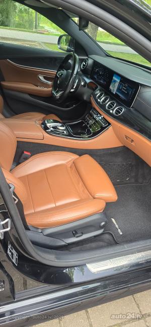 Melns Mercedes-Benz E-Class 2016 Tallina, ar dzinēja tilpumu 3.00 L un nobraukumu 205 tūkst. km par 25000 €, foto 15 vietnē AUTOMOTO.COM.LV