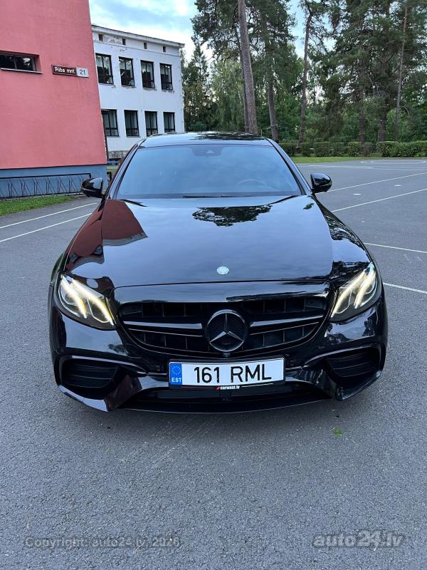 Melns Mercedes-Benz E-Class 2016 Tallina, ar dzinēja tilpumu 2.00 L un nobraukumu 226 tūkst. km par 23000 €, foto 3 vietnē AUTOMOTO.COM.LV