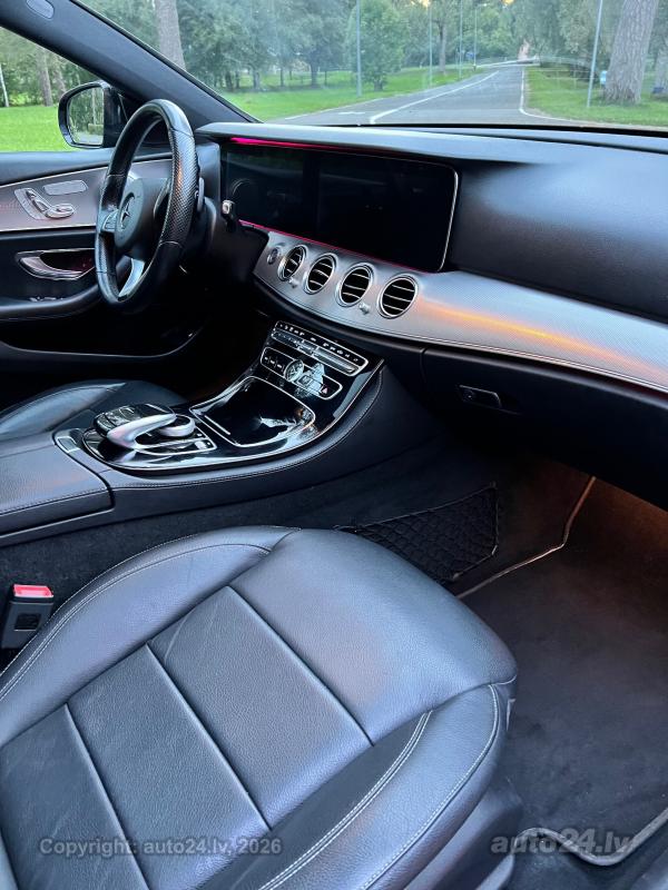 Melns Mercedes-Benz E-Class 2016 Tallina, ar dzinēja tilpumu 2.00 L un nobraukumu 226 tūkst. km par 23000 €, foto 7 vietnē AUTOMOTO.COM.LV