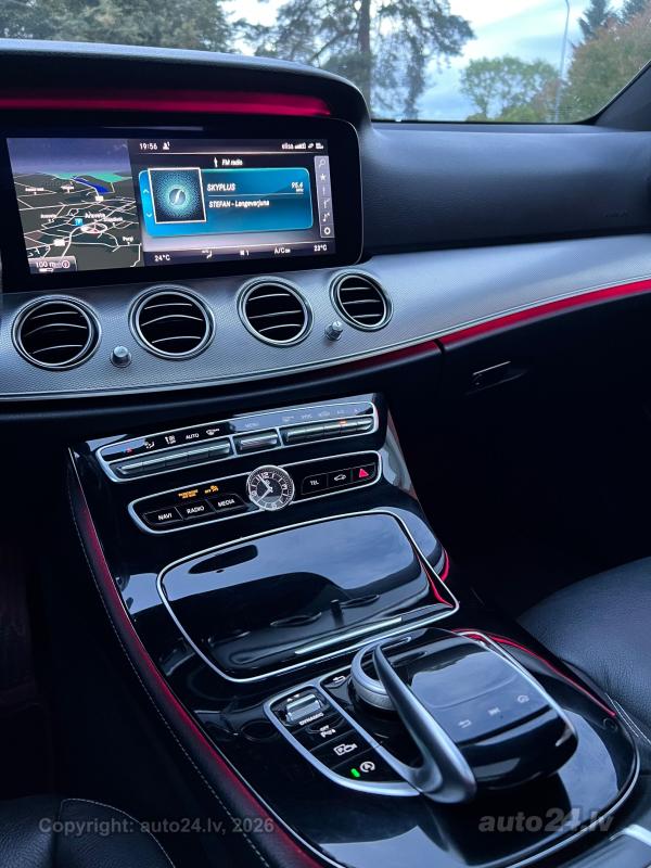 Melns Mercedes-Benz E-Class 2016 Tallina, ar dzinēja tilpumu 2.00 L un nobraukumu 226 tūkst. km par 23000 €, foto 9 vietnē AUTOMOTO.COM.LV
