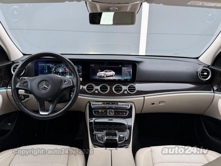Melns Mercedes-Benz E-Class 2017 Tallina, ar dzinēja tilpumu 2.00 L un nobraukumu 238 tūkst. km par 17900 €, foto 8 vietnē AUTOMOTO.COM.LV