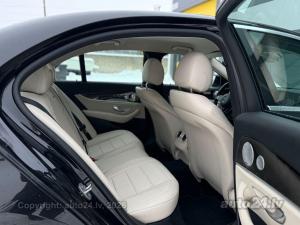 Melns Mercedes-Benz E-Class 2017 Tallina, ar dzinēja tilpumu 2.00 L un nobraukumu 238 tūkst. km par 17900 €, foto 10 vietnē AUTOMOTO.COM.LV