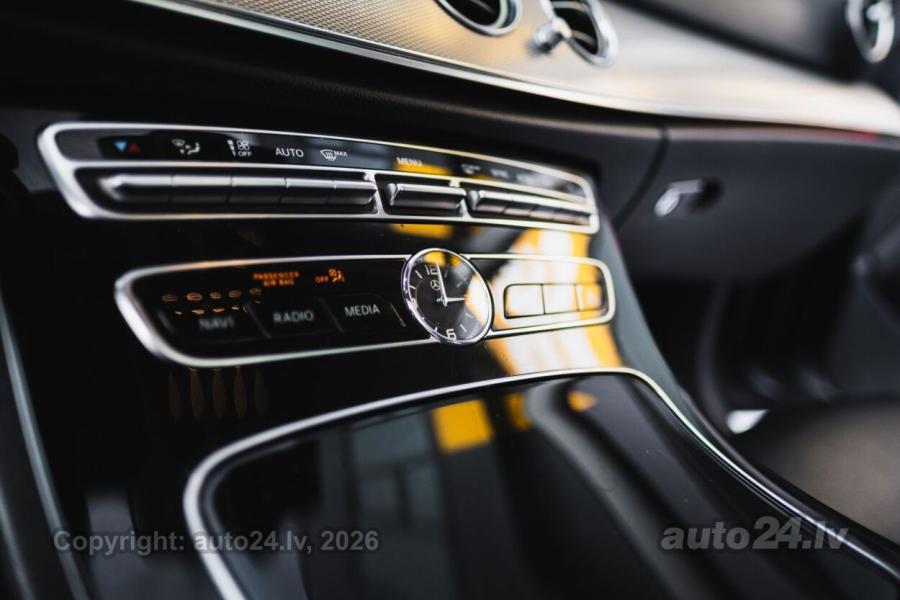 Black Mercedes-Benz E-Class 2017 in Tallinn, with an engine capacity of 2.00 L and mileage of 0 thousand km for 11990 €, photo 24 on AUTOMOTO.COM.LV