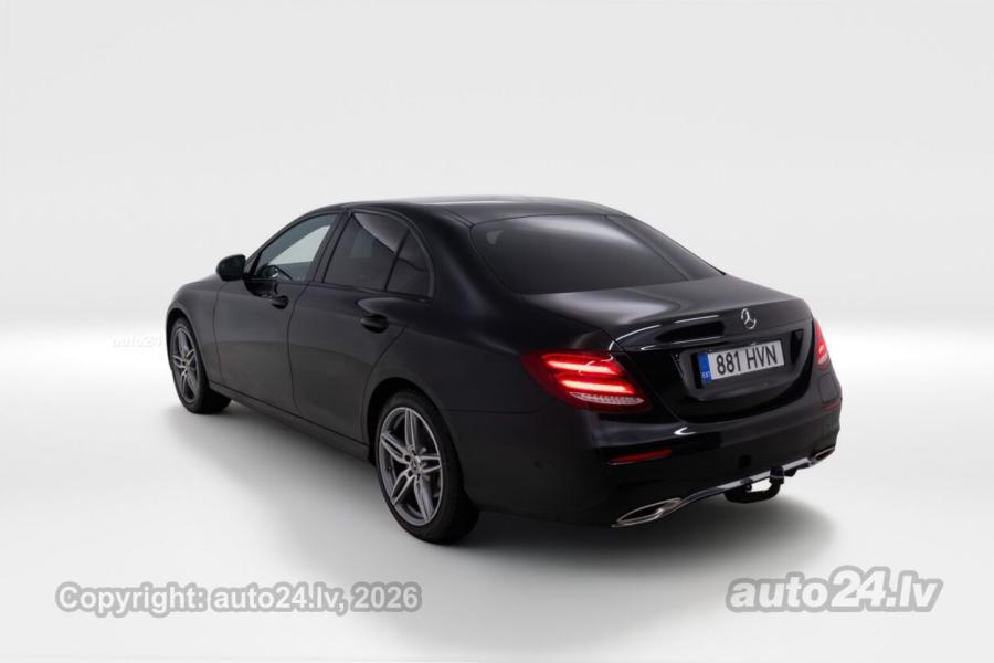 Black Mercedes-Benz E-Class 2017 in Tallinn, with an engine capacity of 2.00 L and mileage of 213 thousand km for 21900 €, photo 4 on AUTOMOTO.COM.LV