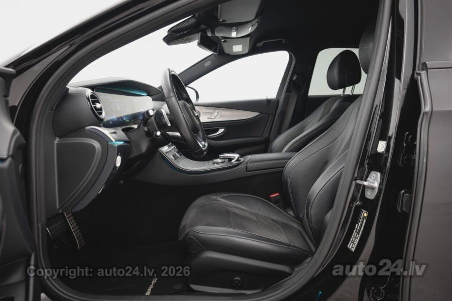 Black Mercedes-Benz E-Class 2017 in Tallinn, with an engine capacity of 2.00 L and mileage of 213 thousand km for 21900 €, photo 8 on AUTOMOTO.COM.LV