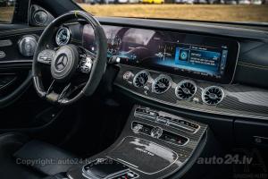 Black Mercedes-Benz E-Class 2017 in Riga, with an engine capacity of 4.00 L and mileage of 61 thousand km for 55990 €, photo 7 on AUTOMOTO.COM.LV