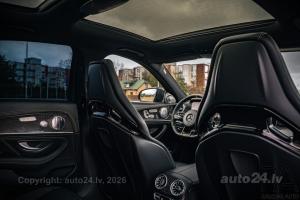Black Mercedes-Benz E-Class 2017 in Riga, with an engine capacity of 4.00 L and mileage of 61 thousand km for 55990 €, photo 8 on AUTOMOTO.COM.LV