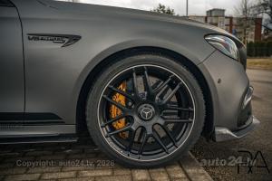 Black Mercedes-Benz E-Class 2017 in Riga, with an engine capacity of 4.00 L and mileage of 61 thousand km for 55990 €, photo 23 on AUTOMOTO.COM.LV