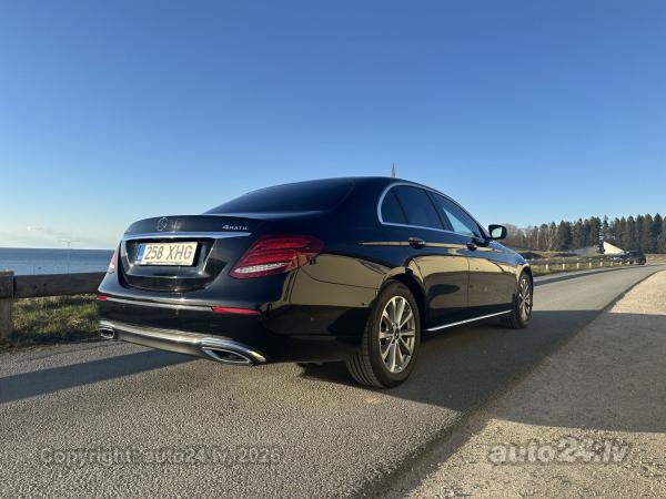 Melns Mercedes-Benz E-Class 2017 Tallina, ar dzinēja tilpumu 2.00 L un nobraukumu 177 tūkst. km par 22500 €, foto 6 vietnē AUTOMOTO.COM.LV