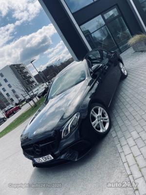 Black Mercedes-Benz E-Class 2017 in Tallinn, with an engine capacity of 2.00 L and mileage of 247 thousand km for 20900 €, photo 3 on AUTOMOTO.COM.LV