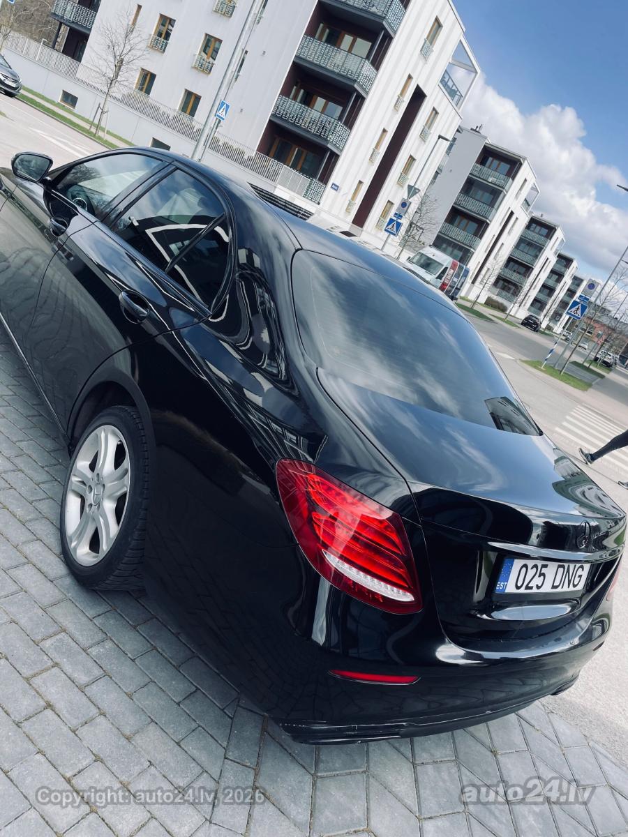 Black Mercedes-Benz E-Class 2017 in Tallinn, with an engine capacity of 2.00 L and mileage of 247 thousand km for 20900 €, photo 4 on AUTOMOTO.COM.LV